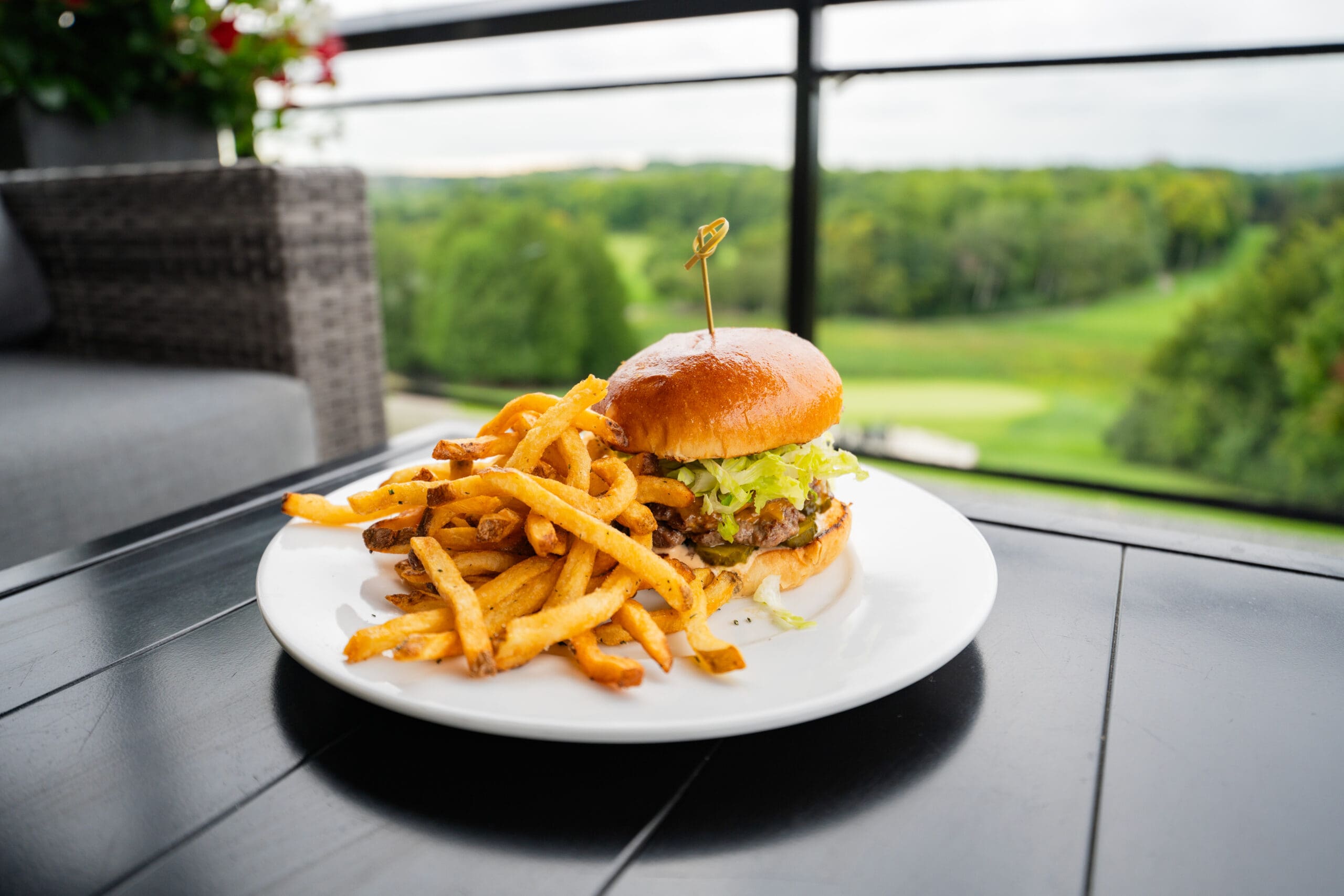 Member Central — Dining – Deer Ridge Golf Club